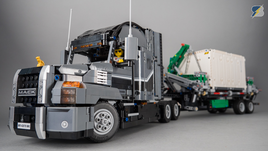 Lego Technic 42078 Mack Anthem unboxing, review & speed build - RacingBrick