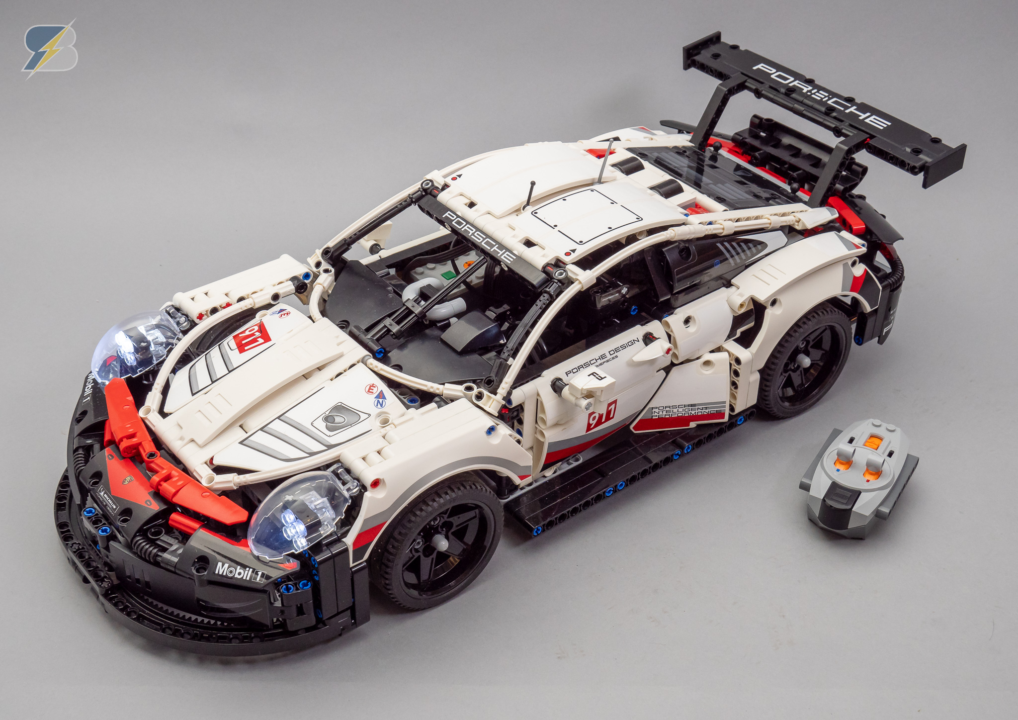 LEGO® Technic 42096 Porsche 911 RSR RC mod with Power Functions ...